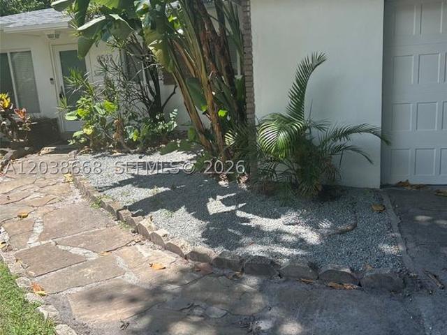 2 bedroom luxury Villa for rent in Hollywood, Florida