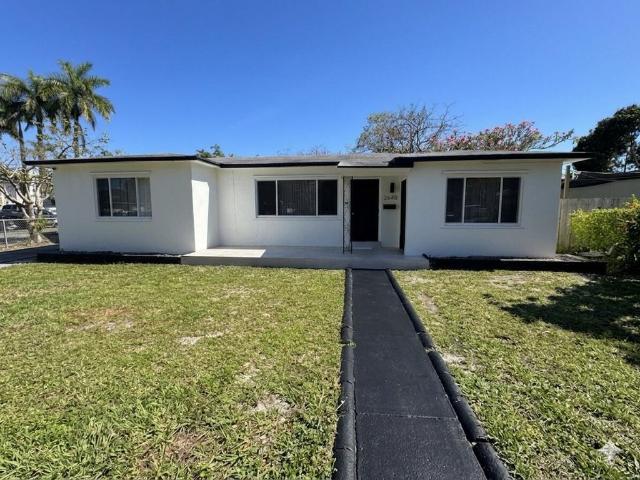 2 bedroom luxury Villa for rent in Hollywood, Florida