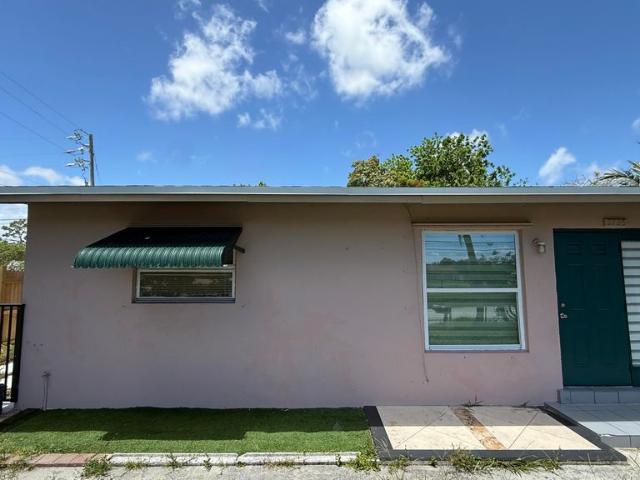 2 bedroom luxury Villa for rent in Lake Worth, Florida