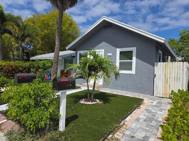 2 bedroom luxury Villa for rent in Lake Worth, United States