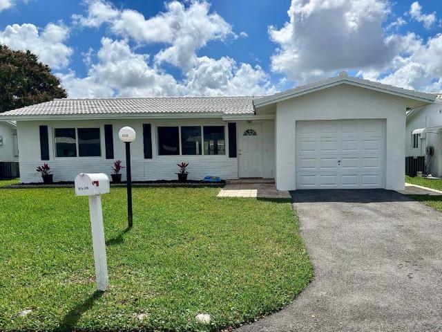2 bedroom luxury Villa for rent in Plantation, Florida