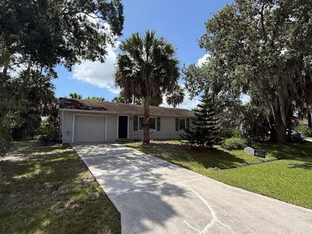 2 bedroom luxury Villa for rent in Port Saint Lucie, Florida