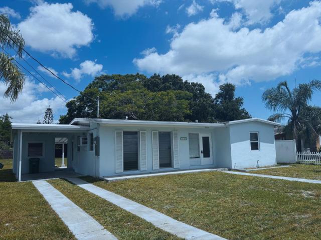 2 bedroom luxury Villa for rent in Port Saint Lucie, Florida