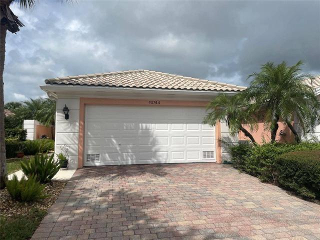 2 bedroom luxury Villa for rent in Port Saint Lucie, United States