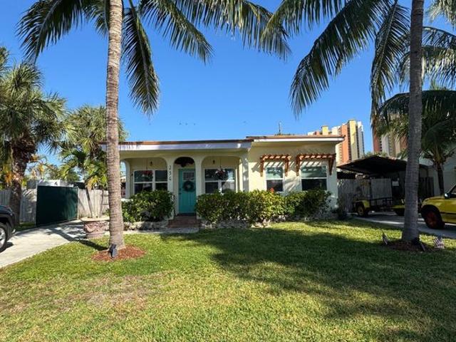 Luxury Villa for rent in Riviera Beach, Florida