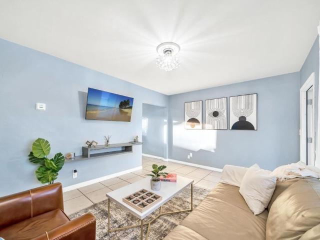 2 bedroom luxury Villa for rent in West Palm Beach, United States