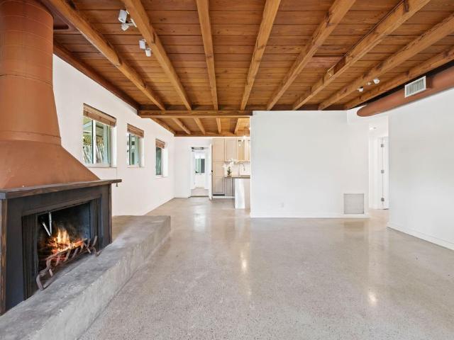 2 bedroom luxury Villa for rent in Wilton Manors, Florida
