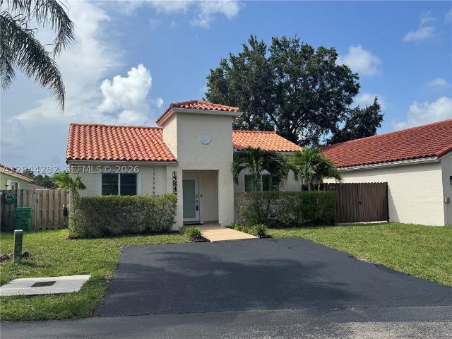 2 bedroom luxury Villa for sale in Miami, Florida