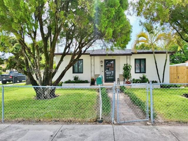 2 bedroom luxury Villa for sale in Miami, Florida