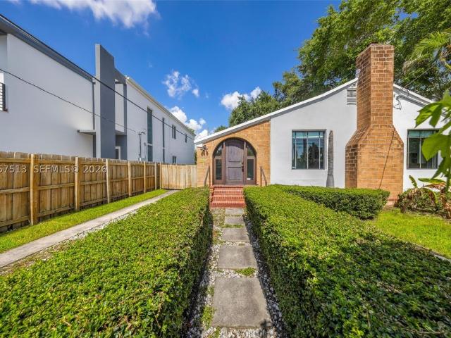 2 bedroom luxury Villa for sale in Miami, Florida