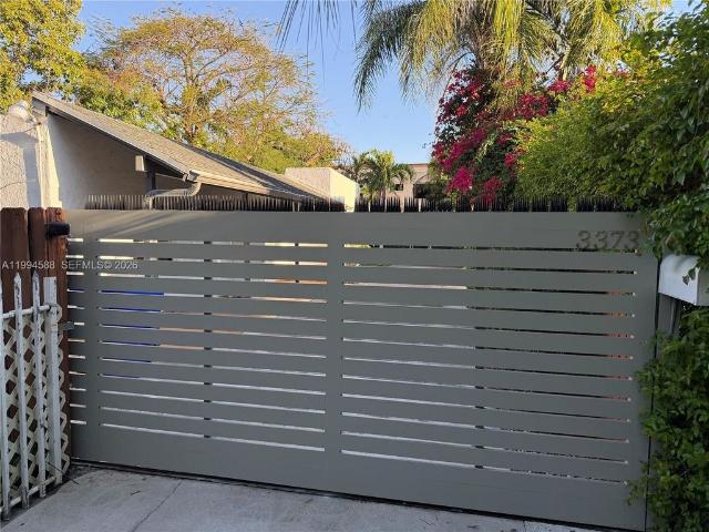 2 bedroom luxury Villa for sale in Miami, Florida