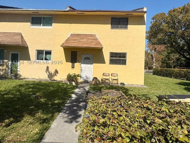 2 bedroom luxury Villa for sale in North Miami Beach, Florida