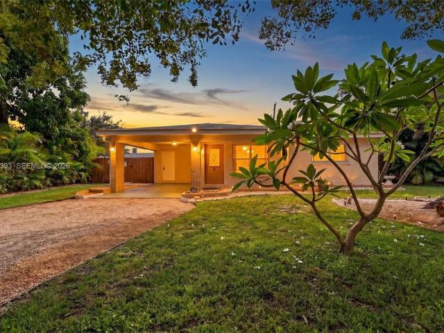 2 bedroom luxury Villa for sale in Oakland Park, Florida