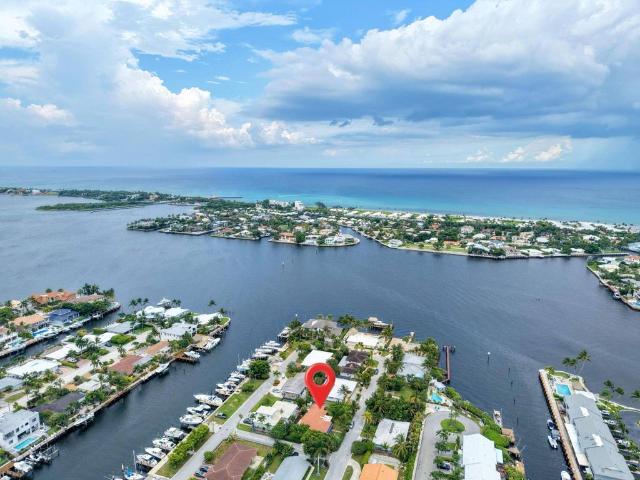 2 bedroom luxury Villa for sale in Boynton Beach, Florida