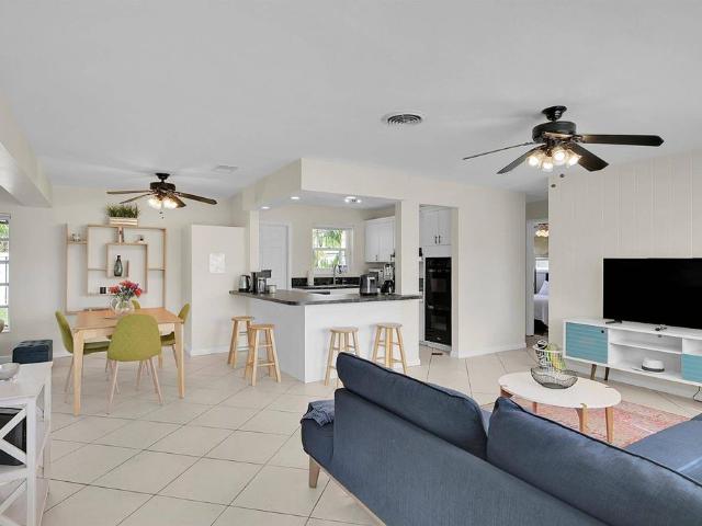 2 bedroom luxury Villa for sale in Deerfield Beach, United States