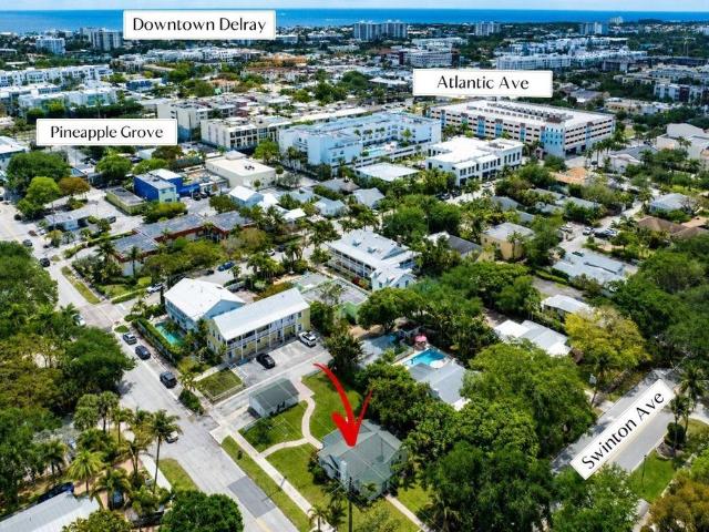2 bedroom luxury Villa for sale in Delray Beach, Florida