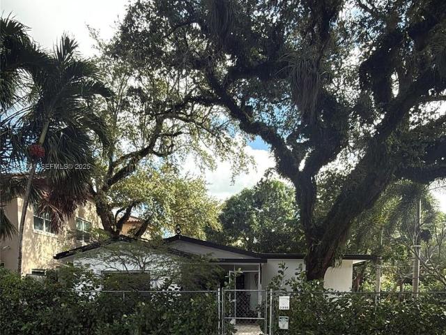 2 bedroom luxury Villa for sale in Fort Lauderdale, Florida
