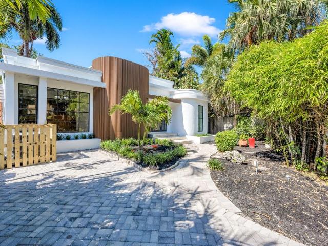 2 bedroom luxury Villa for sale in Fort Lauderdale, Florida