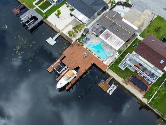 2 bedroom luxury Villa for sale in Hudson, Florida