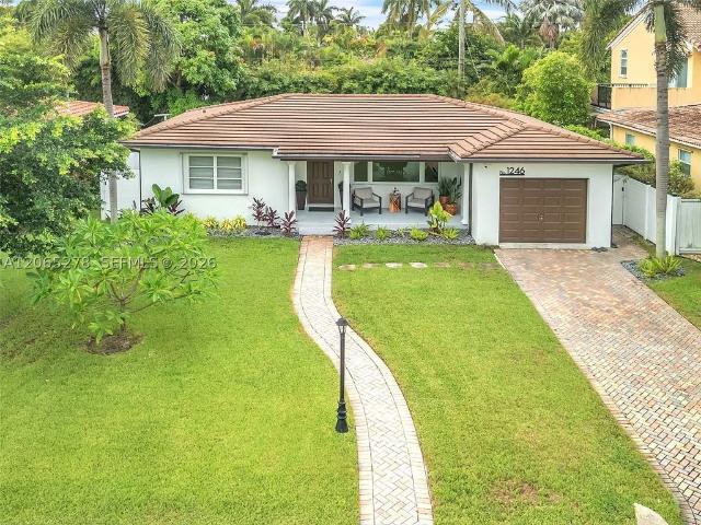 2 bedroom luxury Villa for sale in Hollywood, United States