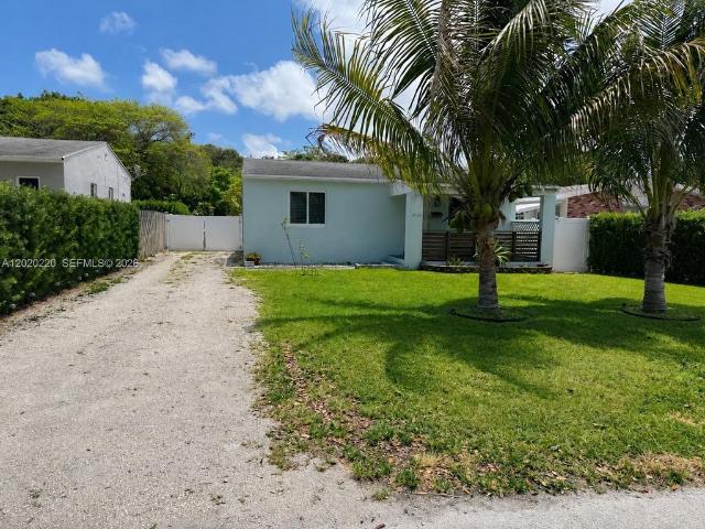 2 bedroom luxury Villa for sale in Hollywood, Florida