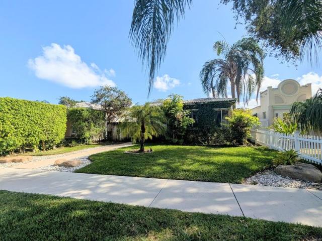 2 bedroom luxury Villa for sale in Hollywood, Florida