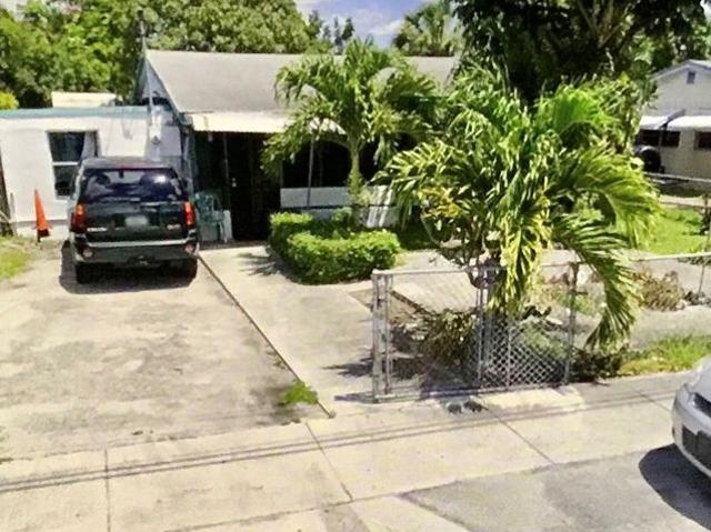 2 bedroom luxury Villa for sale in Hollywood, Florida