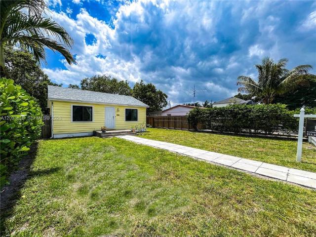 2 bedroom luxury Villa for sale in Hollywood, Florida