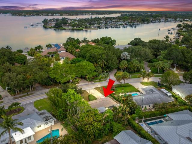 2 bedroom luxury Villa for sale in Jupiter, Florida