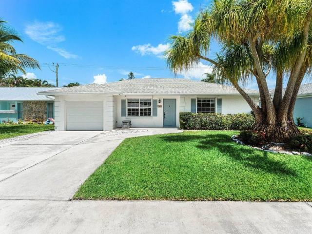 2 bedroom luxury Villa for sale in Jupiter, United States
