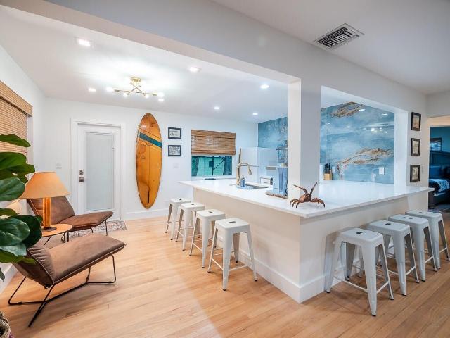 2 bedroom luxury Villa for sale in Lake Worth, Florida