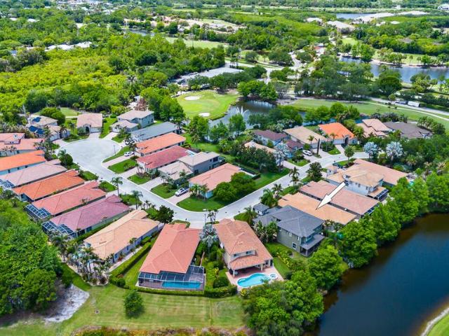 2 bedroom luxury Villa for sale in Palm City, United States