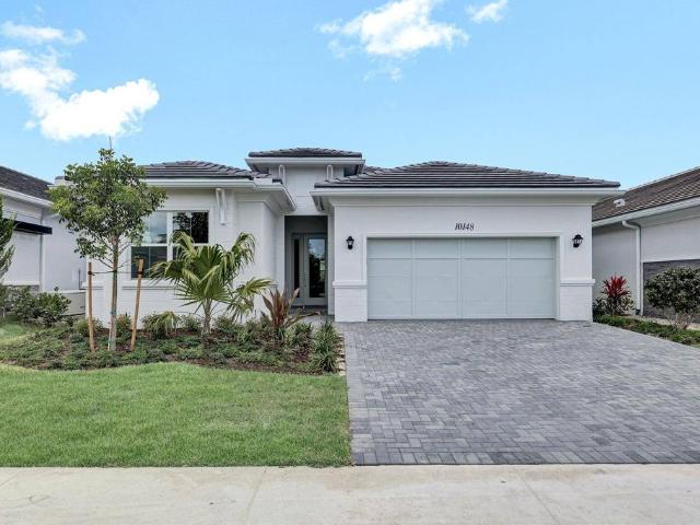 2 bedroom luxury Villa for sale in Palm Beach Gardens, Florida