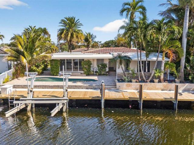 2 bedroom luxury Villa for sale in Pompano Beach, Florida