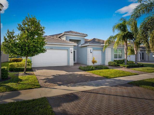 2 bedroom luxury Villa for sale in Port Saint Lucie, Florida