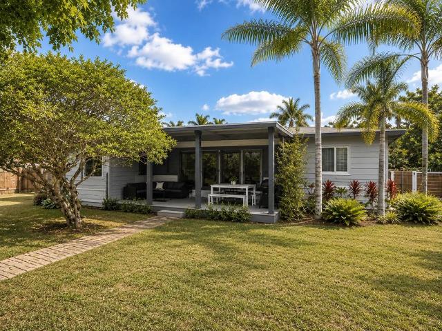 2 bedroom luxury Villa for sale in South Miami, Florida