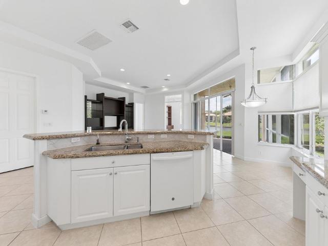 2 bedroom luxury Villa for sale in Wellington, Florida