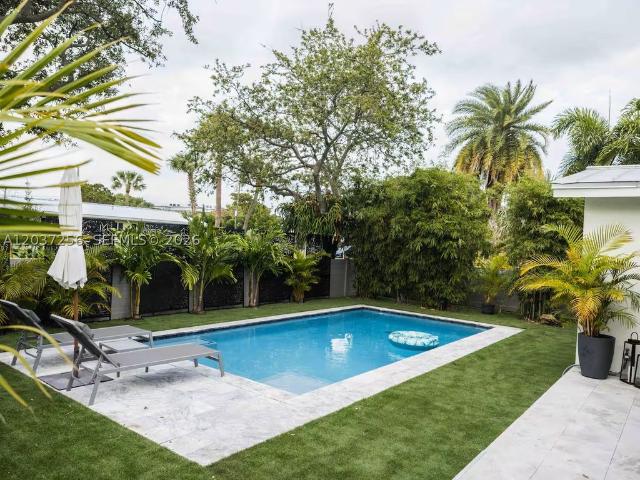 2 bedroom luxury Villa for sale in Wilton Manors, Florida