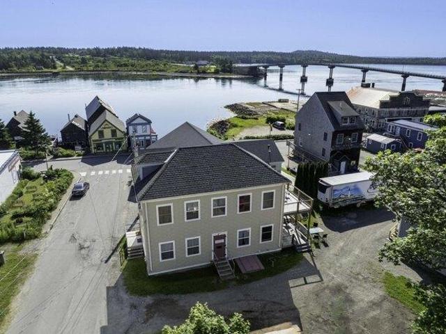 2 bedroom, Lubec ME 04652 105108739