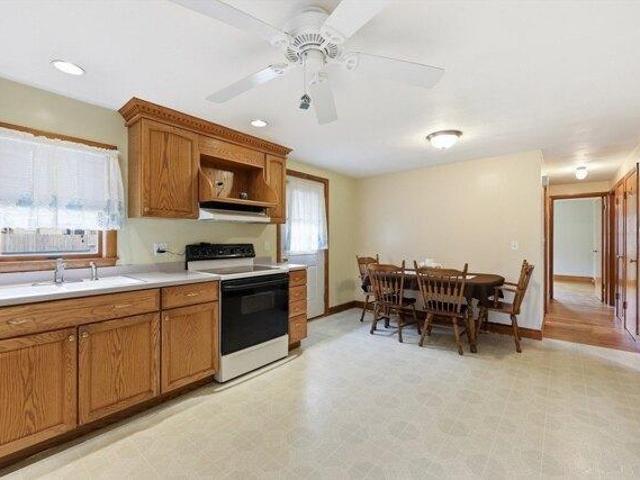 2 bedroom, Ludlow MA 01056 102922838