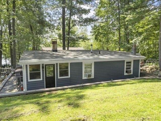 2 bedroom, Lunenburg MA 01462 105144212