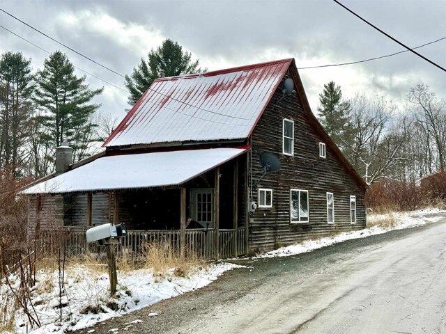 2 bedroom, Lunenburg VT 05906 102345129