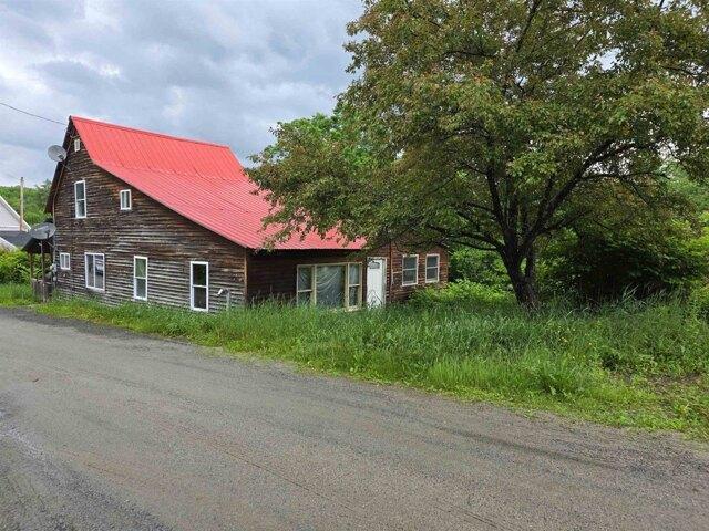 2 bedroom, Lunenburg VT 05906 104511165