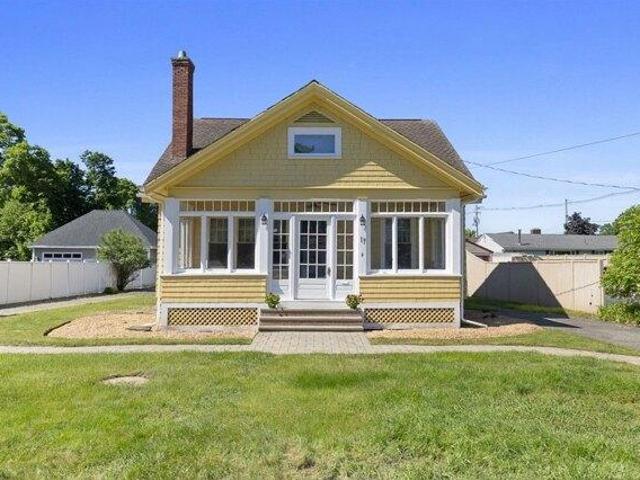 2 bedroom, Lynnfield MA 01940 105041000