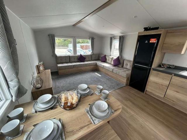 2 Bedroom Mobile Home