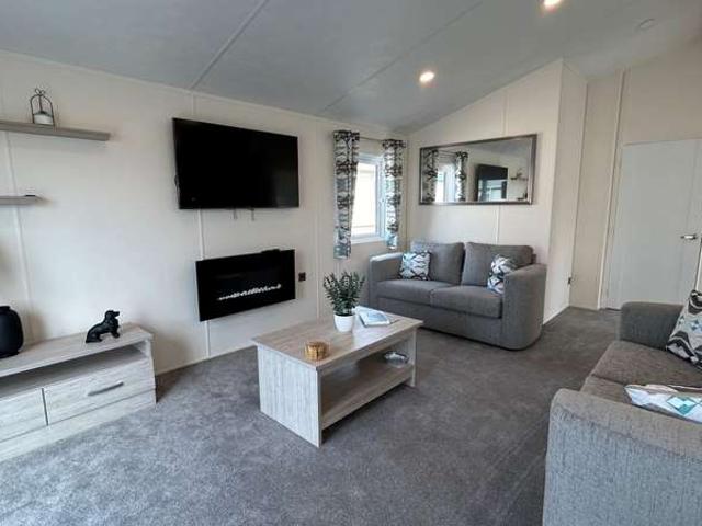 2 Bedroom Mobile Home