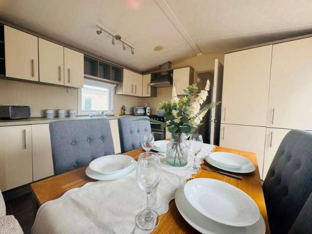 2 Bedroom Mobile Home