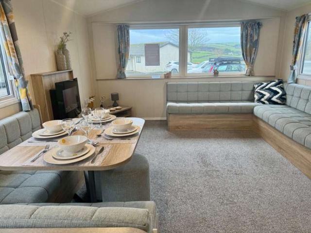 2 Bedroom Mobile Home