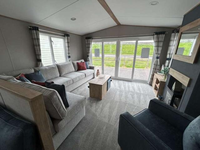 2 Bedroom Mobile Home