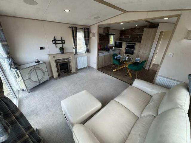 2 Bedroom Mobile Home